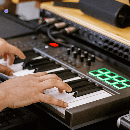 JU-60 - Chorus VST Plugin - Ultimate 80s Sound | Sonic Academy
